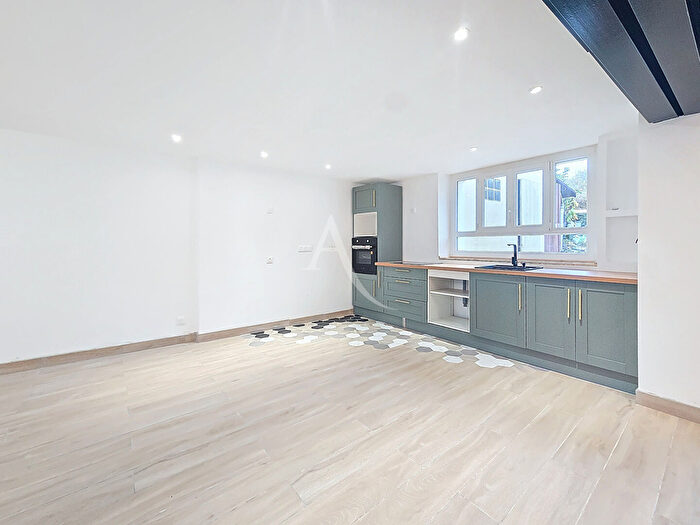 Maison à vendre - Boissy-le-Châtel - 4 pièces - 3 chambres