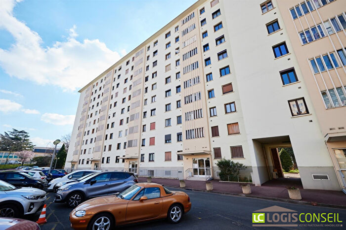 Appartement à louer - Châtillon, Conservatoire - 3 pièces - 2 chambres