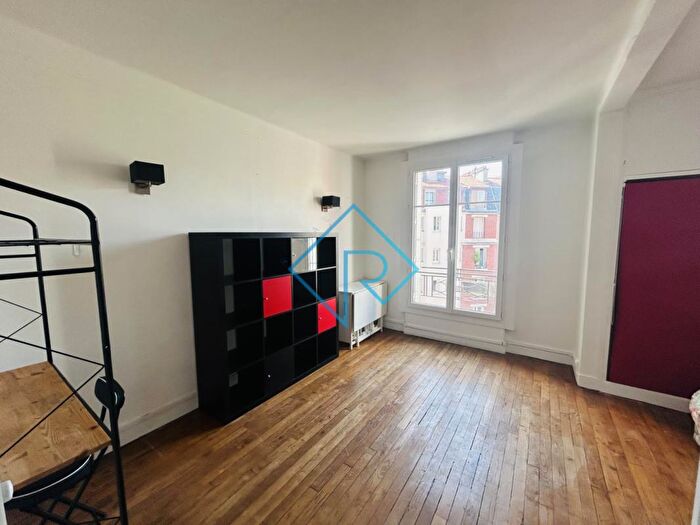 Paris 20ème, Télégraphe, Pelleport, Saint-Fargeau : Appartement à louer