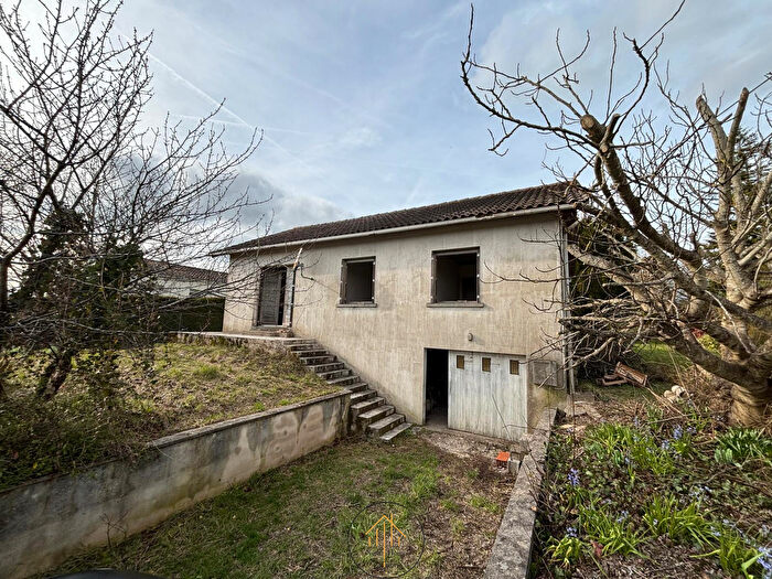 Maison à vendre - Lignières-Sonneville - 3 pièces - 2 chambres