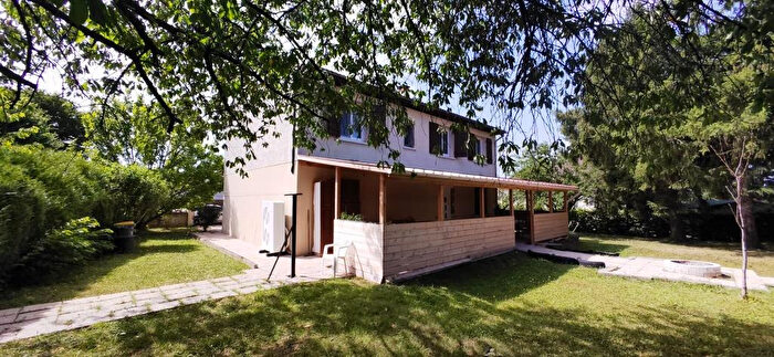 Maison à vendre - Saint-Germain-des-Fossés - 6 pièces - 3 chambres