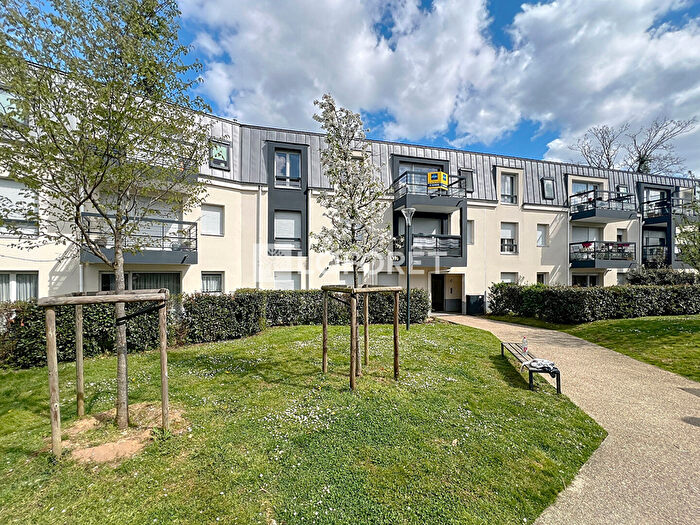 Appartement à vendre - Cesson - 4 pièces - 3 chambres