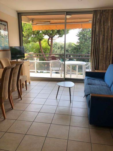 Appartement 1 pièce à Les Rascas-Les Pugets, Saint-Laurent-du-Var, à louer
