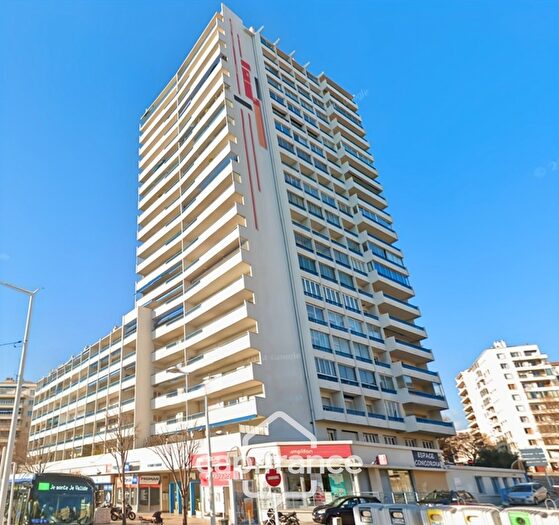 Appartement à vendre - Toulon, Saint-Roch - 4 pièces - 2 chambres