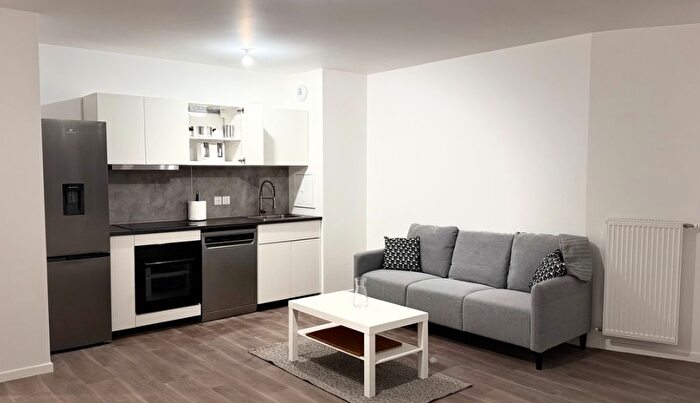 Appartement 2 pièces à Bobigny, Centre-ville, à louer