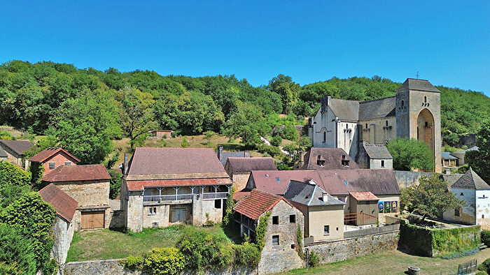 Maison 6 pièces à vendre à Saint-Amand-de-Coly