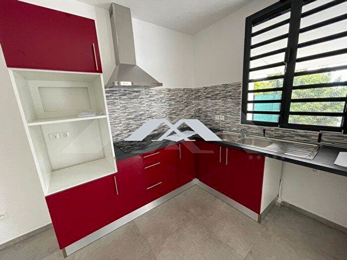 Maison à vendre - Les Avirons, Centre-ville, Bois de Nèfles, Le Ruisseau - 4 pièces - 3 chambres