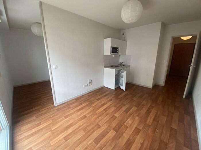 Grenoble, Village Olympique : Appartement 1 pièce à louer