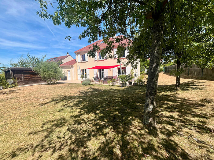 Maison 8 pièces à Les Clayes-sous-Bois, Ouest, à vendre