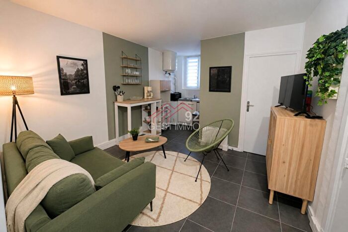 Appartement 2 pièces à Saint-Ouen, Pasteur, Zola, à louer