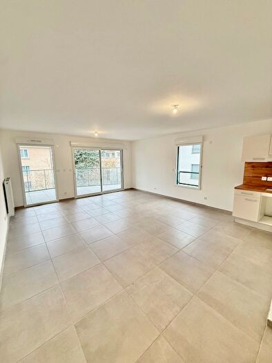 Appartement à vendre - Divonne-les-Bains - 3 pièces - 2 chambres