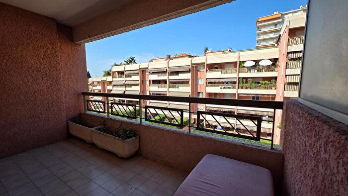 Appartement 1 pièce à Nice, à louer