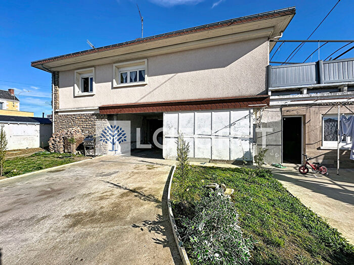 Maison à vendre - Thouars - 6 pièces - 4 chambres