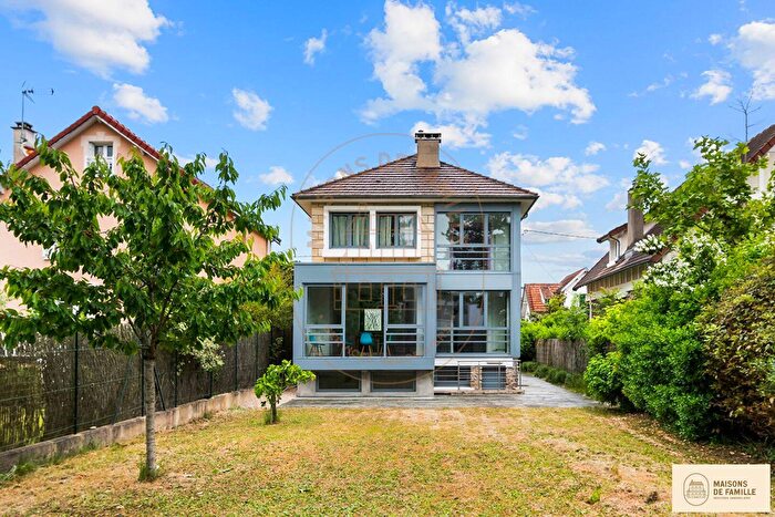 Maison à louer - Merlettes, Le Vésinet - 7 pièces - 4 chambres
