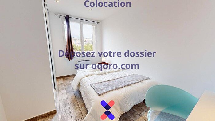Appartement à louer - Cusset, Villeurbanne - 7 pièces - 6 chambres