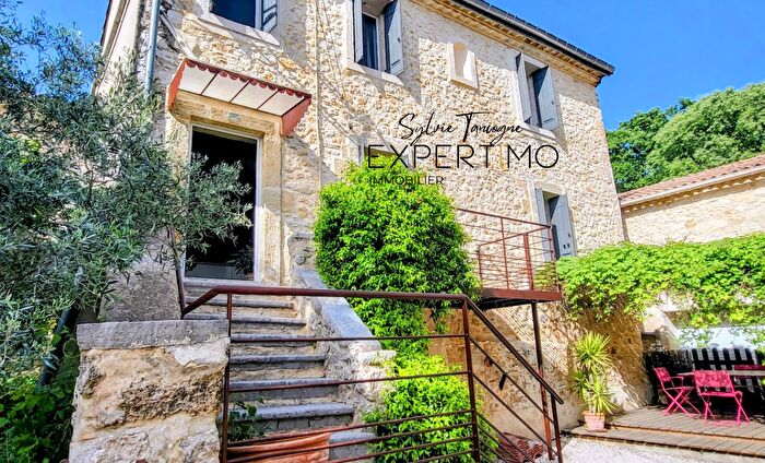 Maison à vendre - Vailhauquès - 5 pièces - 3 chambres