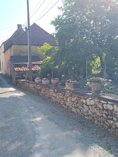 Maison à vendre - Excideuil - 1 pièce