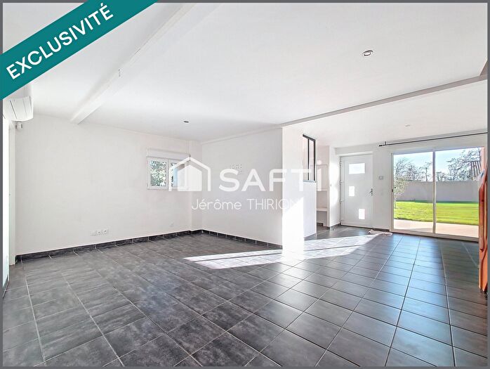 Maison à vendre - Saint-Savin - 5 pièces - 4 chambres