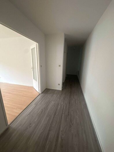 Appartement à louer - Oiselet la Grive, Bourgoin-Jallieu - 3 pièces - 2 chambres