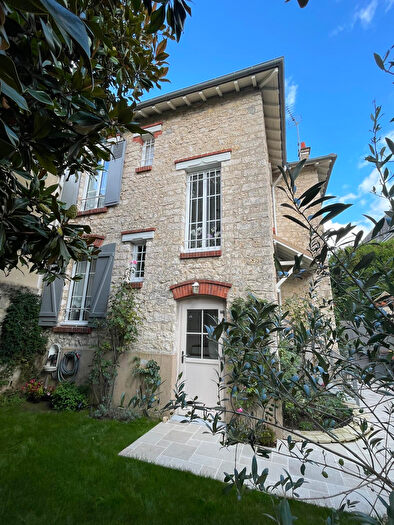 Fontainebleau, Centre-ville : Maison 4 pièces à vendre