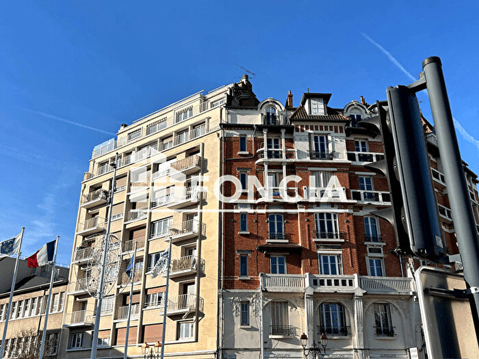 Appartement à vendre - Enghien-les-Bains - 3 pièces - 2 chambres