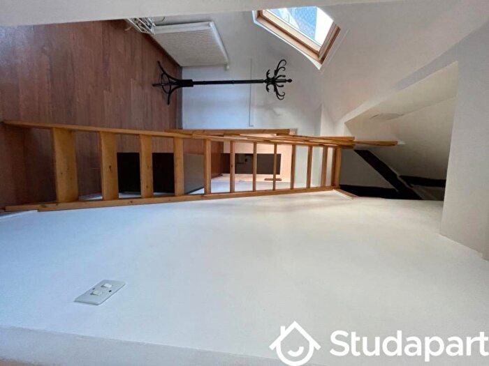 Appartement à louer - Vieux Marché-Cathédrale, Rouen - 4 pièces - 3 chambres