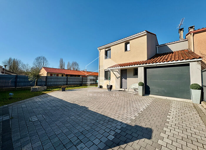 Maison à vendre - Odos - 4 pièces - 3 chambres