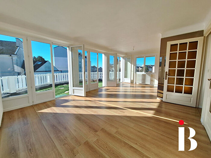 Appartement à louer - Couëron, Centre-ville, Ardillets - 7 pièces - 5 chambres