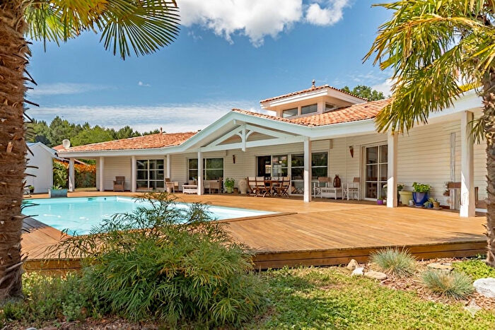 Salles - Maison 5 pièces à vendre