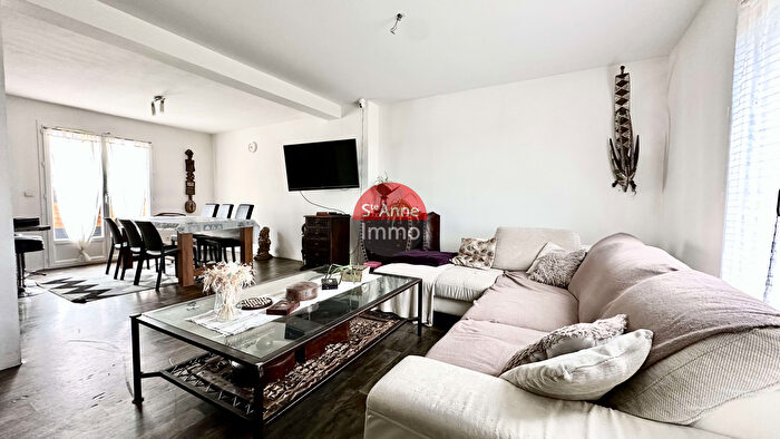 Maison à vendre - Wavignies - 9 pièces - 6 chambres