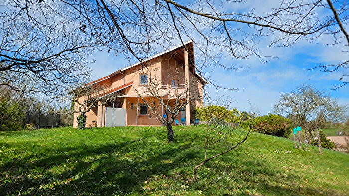 Maison à vendre - Meyrié - 6 pièces - 5 chambres