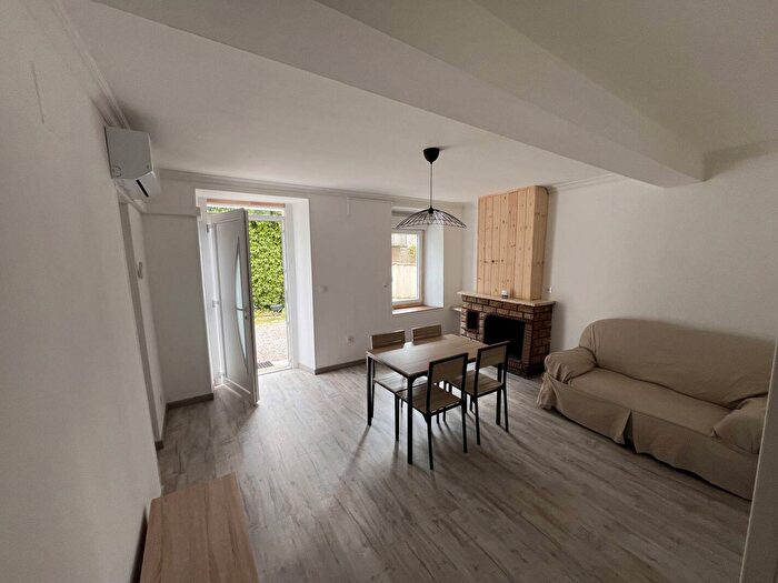 Maison 6 pièces à Quié, à louer