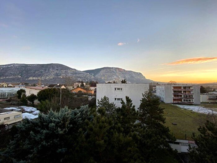 Appartement à louer - Les Terreaux Vernaz, Gaillard - 5 pièces - 4 chambres