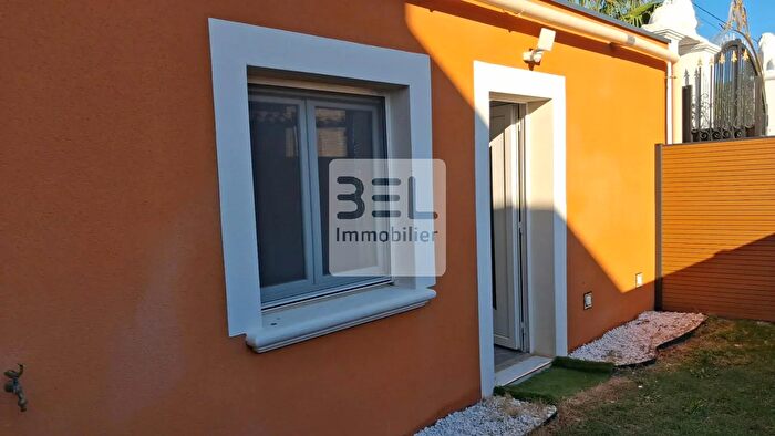 Appartement 1 pièce à Bagnols-sur-Cèze, Bosquet, à louer