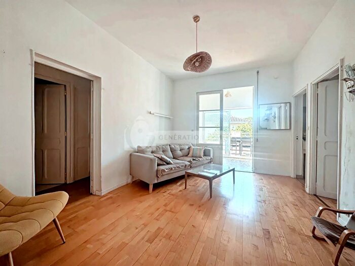 Maison à vendre - Arles, Centre-ville - 7 pièces - 5 chambres