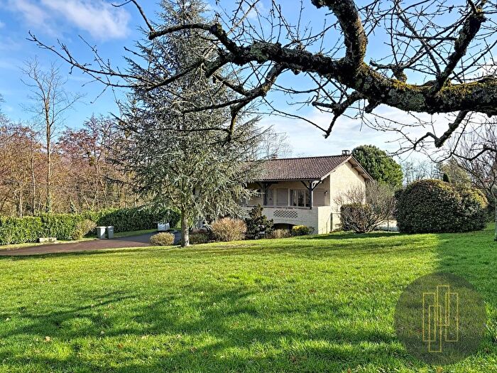 Maison à vendre - Jarnioux - 5 pièces - 4 chambres