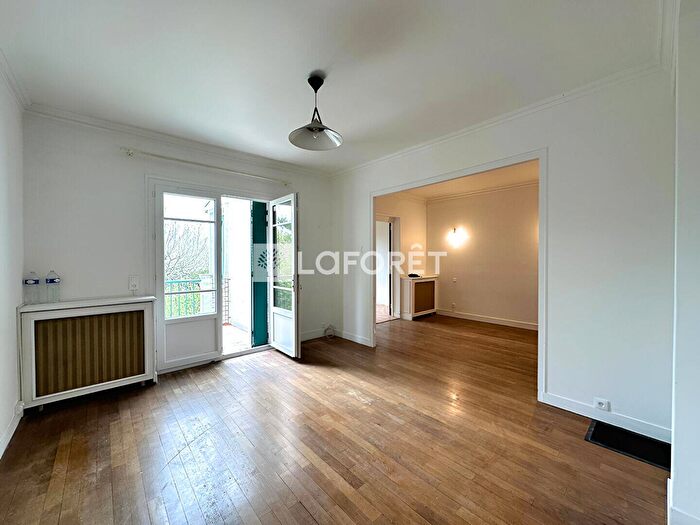 Appartement à louer - Epinettes, Issy-les-Moulineaux - 4 pièces - 2 chambres