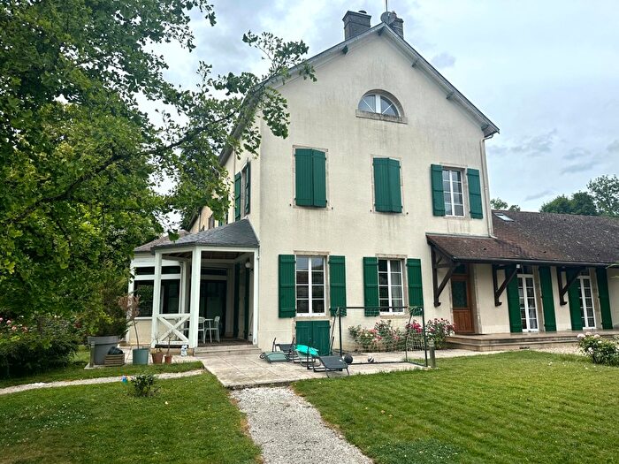 Pouilly-en-Auxois - Maison 9 pièces à vendre