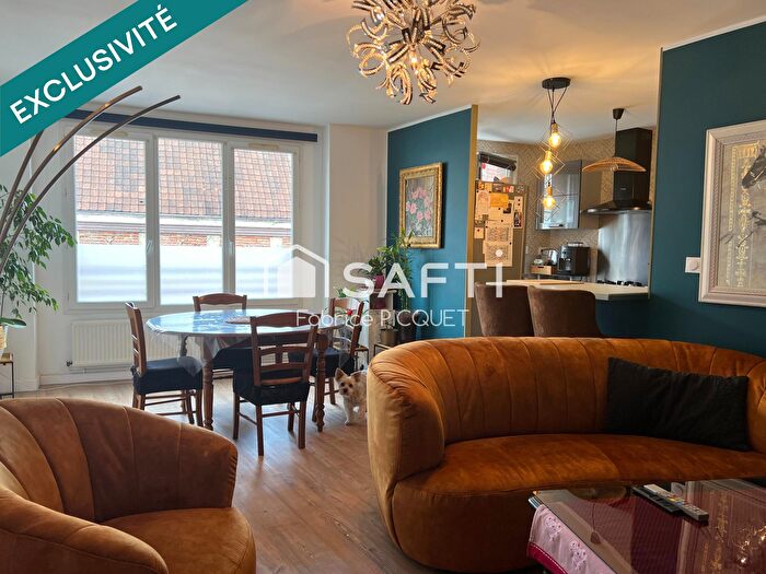 Saint-Amand-les-Eaux, Centre-ville : Appartement 4 pièces à vendre