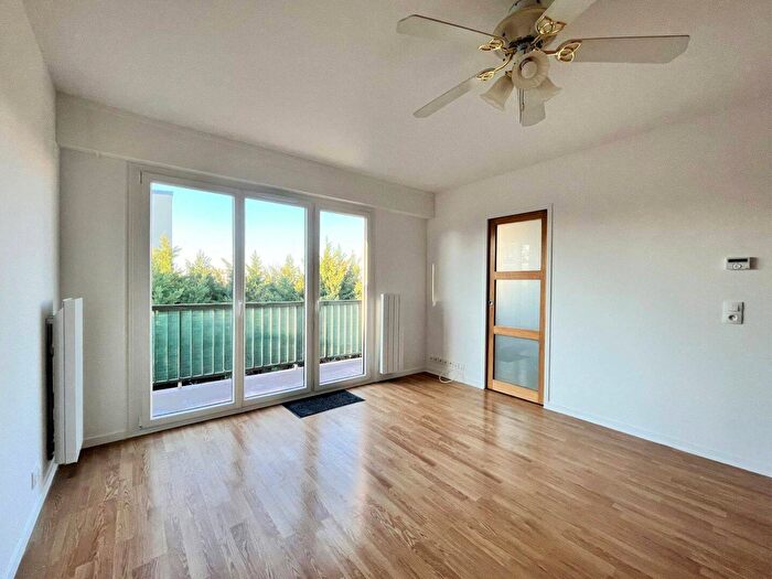 Appartement à louer - Rueil sur Seine-Plaine-Gare, Rueil-Malmaison - 1 pièce