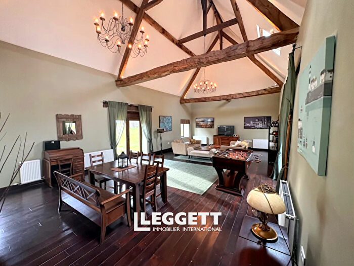 Maison à vendre - Saint-Priest-Ligoure - 6 pièces - 5 chambres