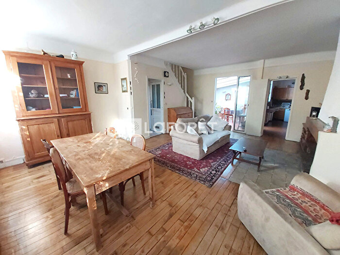 Maison à vendre - Villemomble, Marnaudes - 5 pièces - 4 chambres