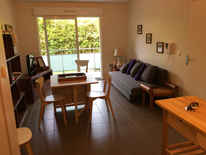 Appartement à louer - Mérignac, Arlac - 2 pièces - 1 chambre