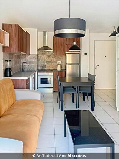 Appartement 2 pièces à Le Luc, à vendre