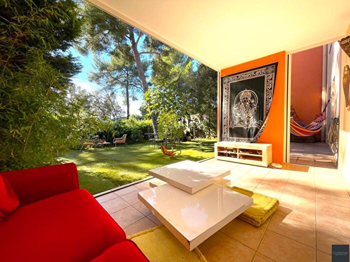 Appartement à vendre - La Seyne-sur-Mer - 3 pièces - 2 chambres