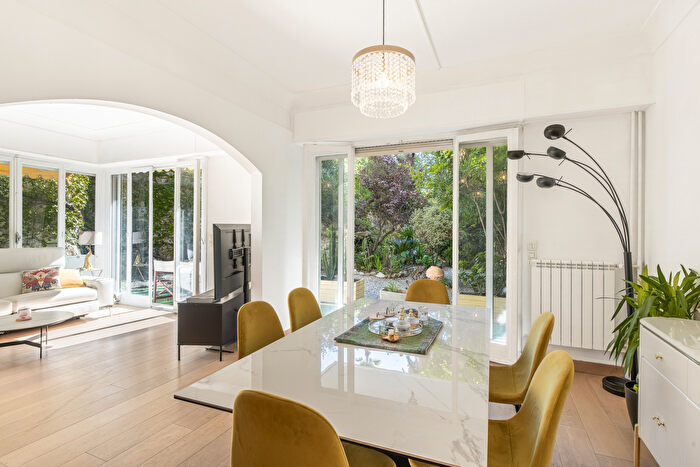 Appartement à vendre - Nice, Cimiez - 4 pièces - 2 chambres