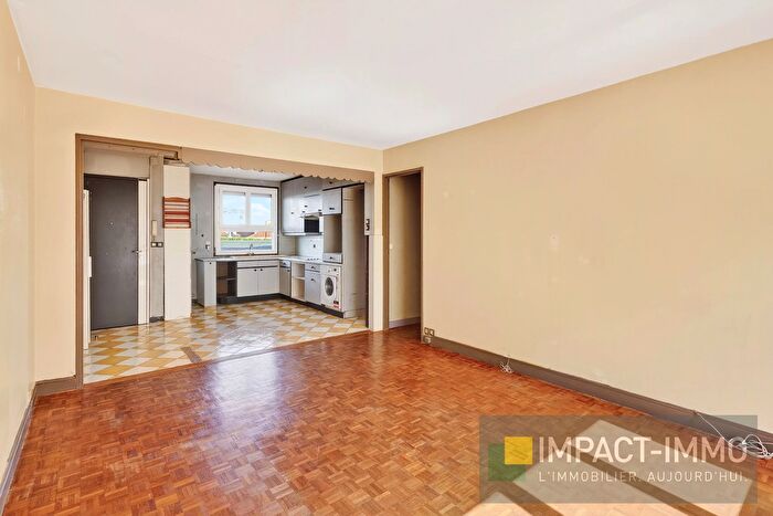 Appartement 4 pièces à vendre à Courbevoie, Marceau République