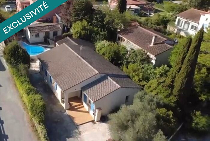 Maison 8 pièces à Villeneuve-la-Comptal, à vendre