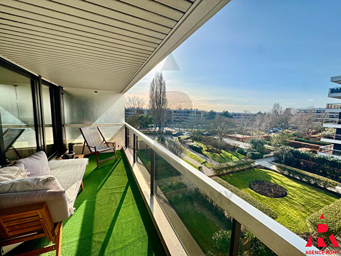 Appartement à vendre - Rocquencourt - 4 pièces - 3 chambres