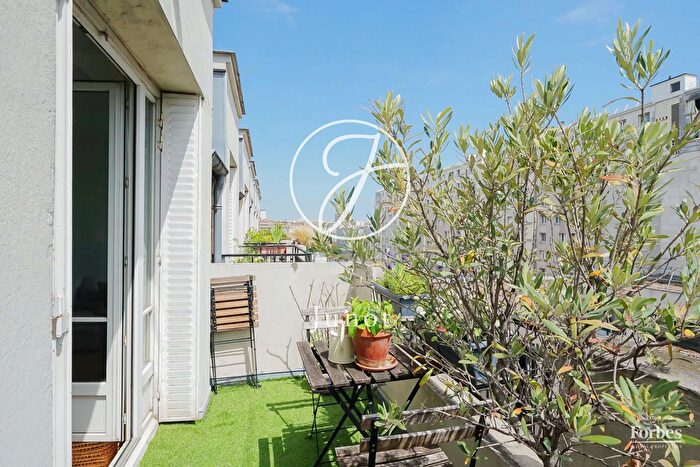 Paris 17ème, Epinettes, Bessières : Appartement 3 pièces à vendre